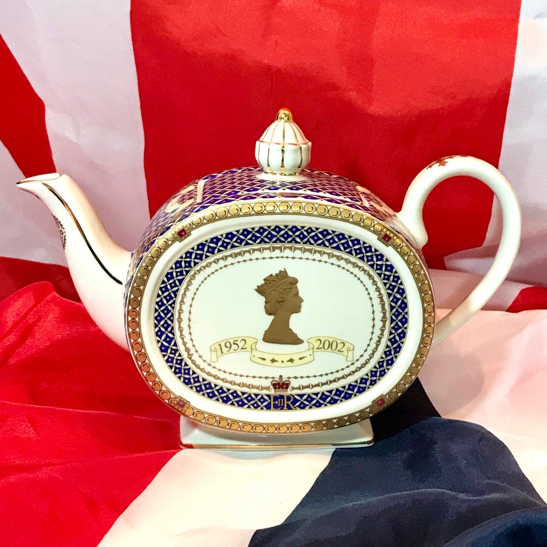 Sadler Teapot to Celebrate Queen Elizabeth II Coronation in 1953 ...
