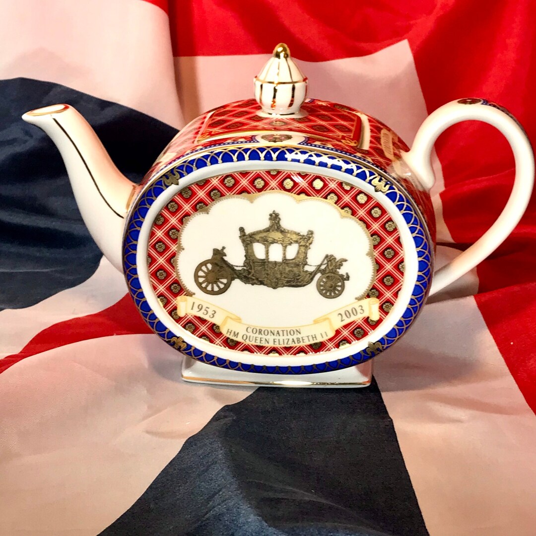 Sadler Teapot to Celebrate Queen Elizabeth II Golden Jubilee 2003 of ...