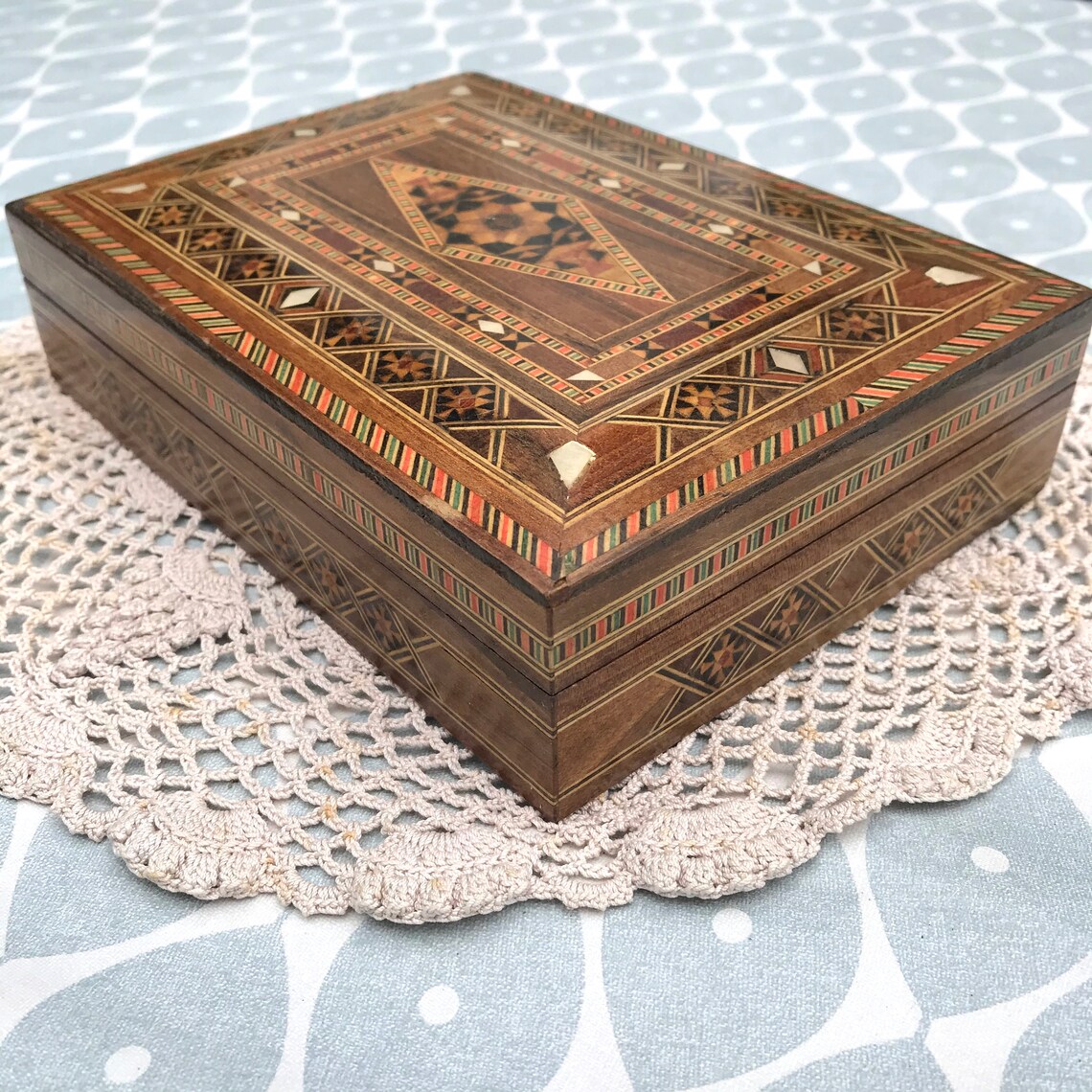 Vintage Wooden Box for Trinkets Nic Nacs Cards Treasures - Etsy