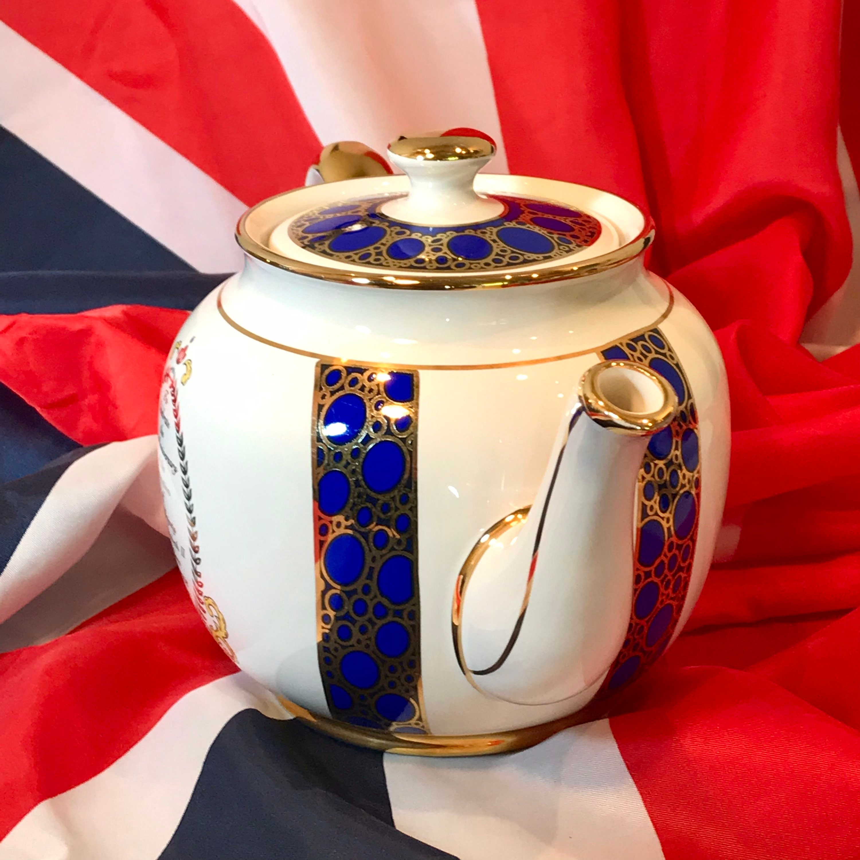 Teapot to Celebrate Queen Elizabeth II Coronation in 1953 / - Etsy Canada
