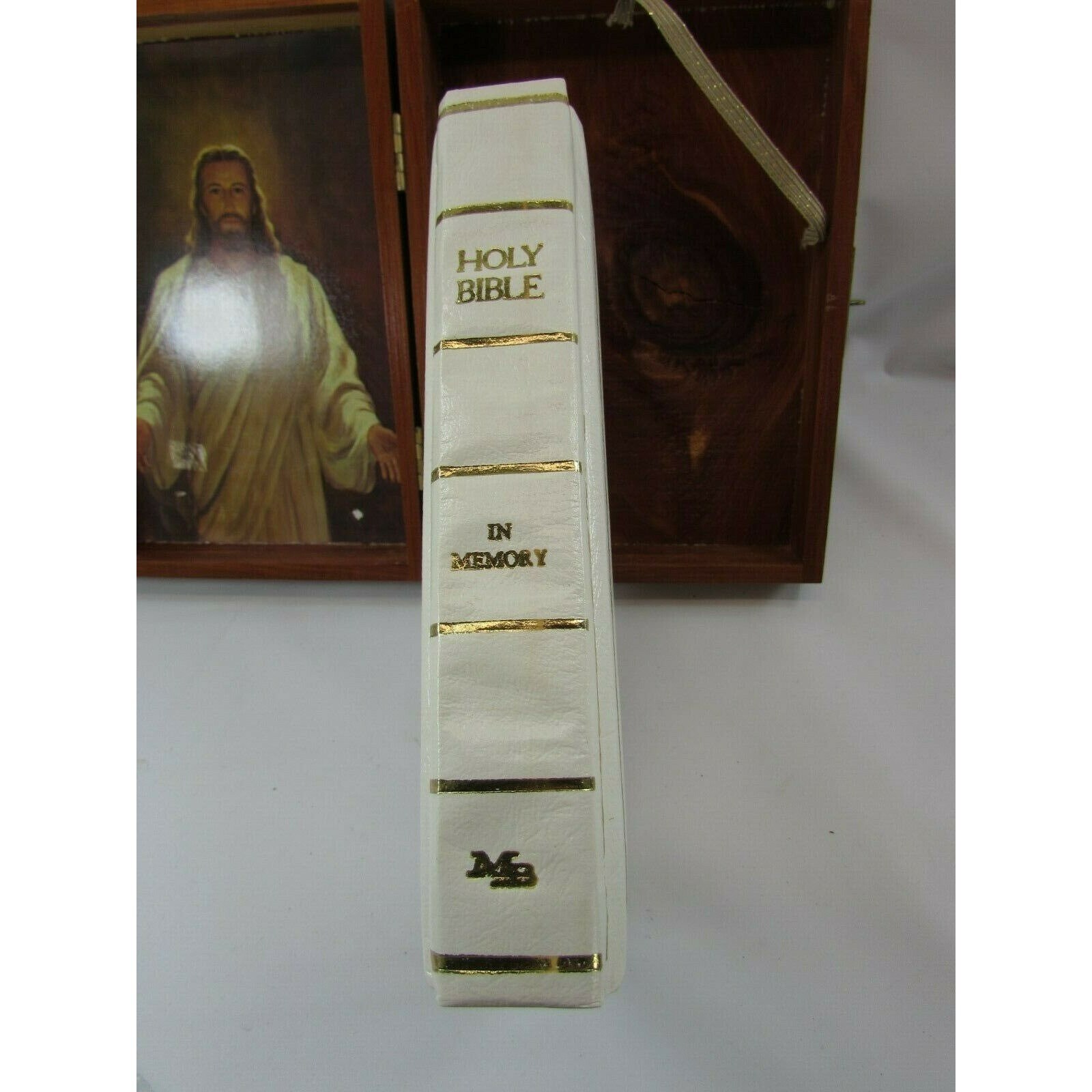 Cedar Wood Bible Box Holy Bible Memorial Edition Illustrated 1976 ...