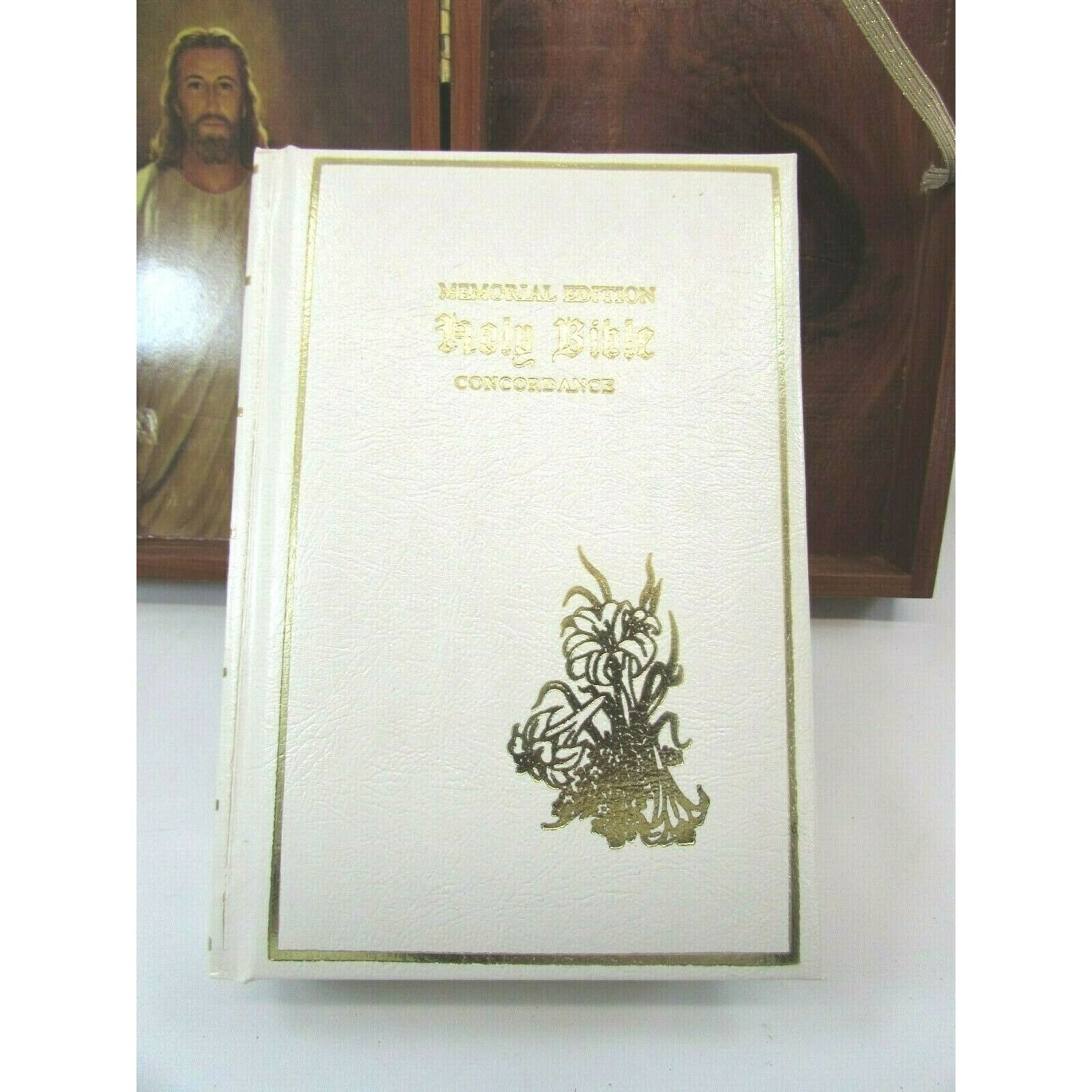 Cedar Wood Bible Box Holy Bible Memorial Edition Illustrated 1976 ...