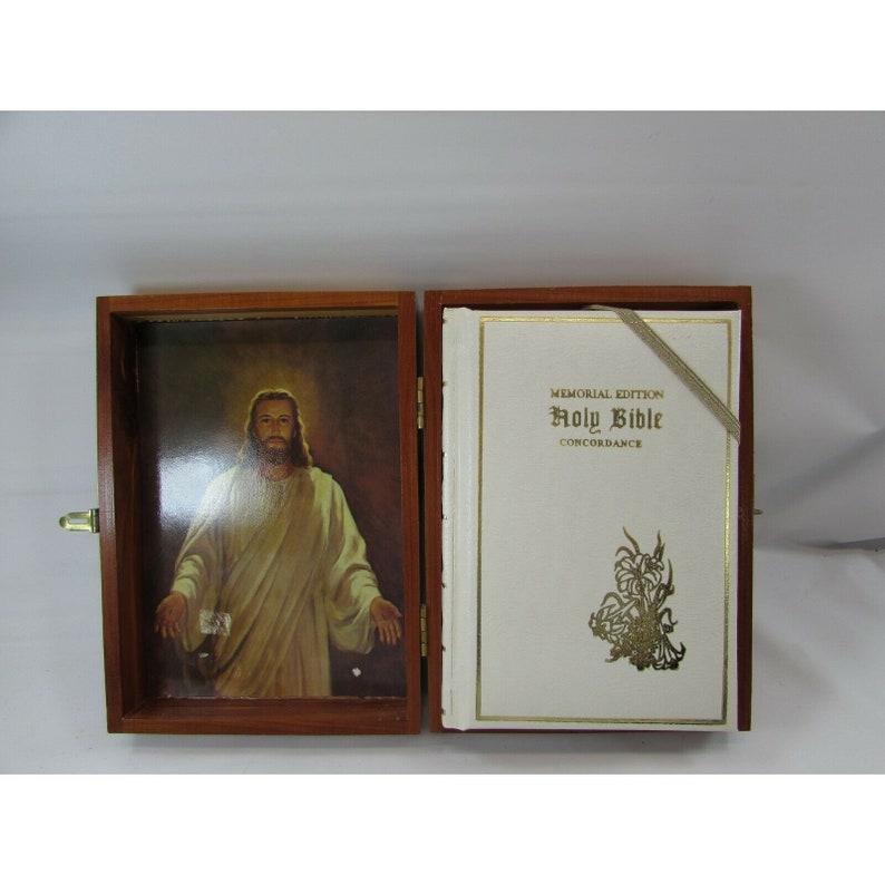 Cedar Wood Bible Box Holy Bible Memorial Edition Illustrated 1976 ...