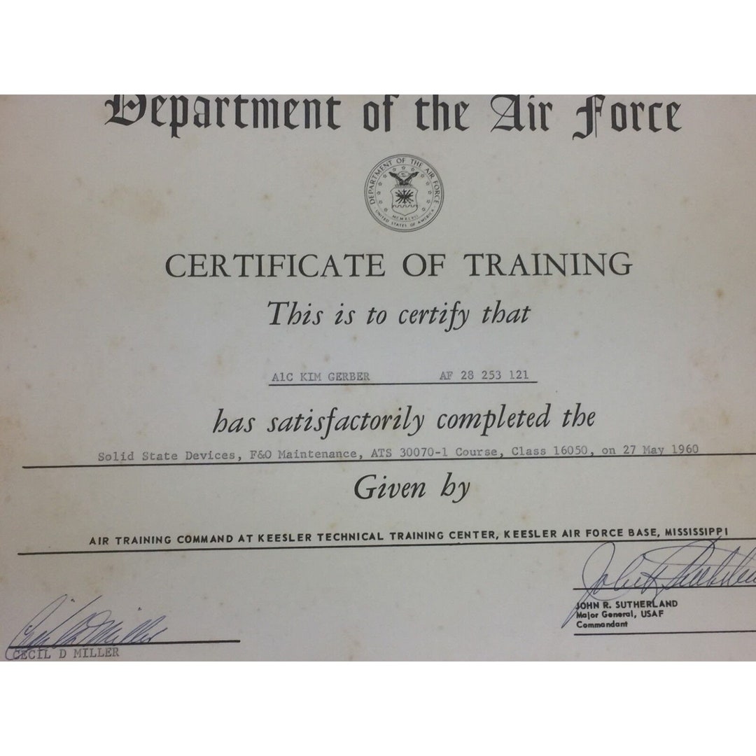 Vintage United States Air Force Certificate of Training 1960 25437 ...