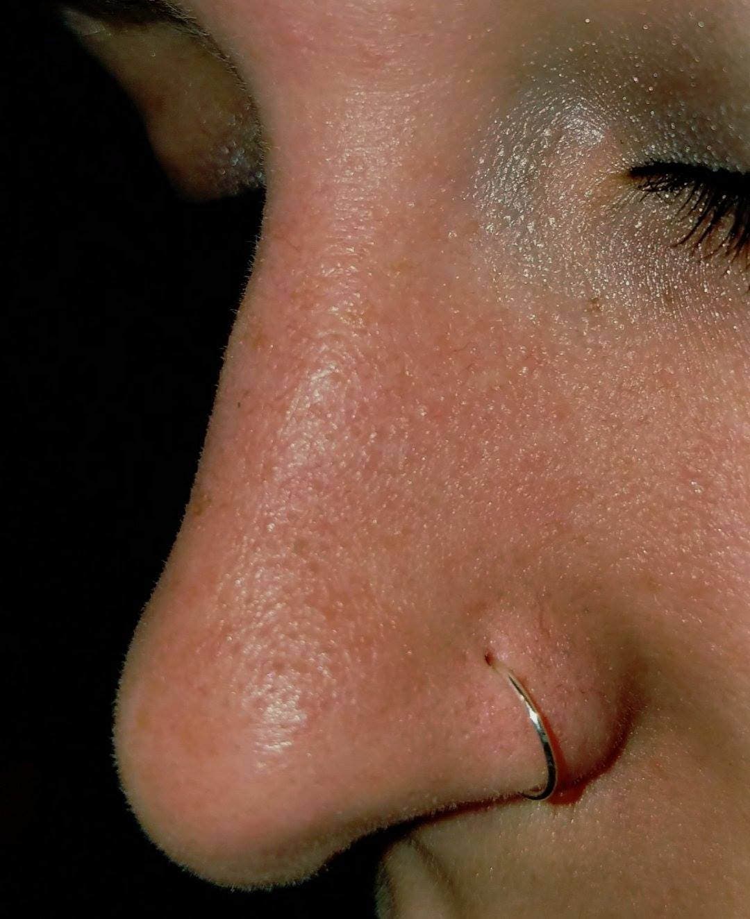 Itty Bitty Tiny Delicate Dainty Comfortable Infinity Nose Nostril Body ...