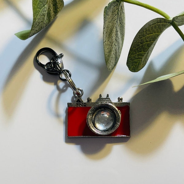 Hidden Camera Necklace - Etsy