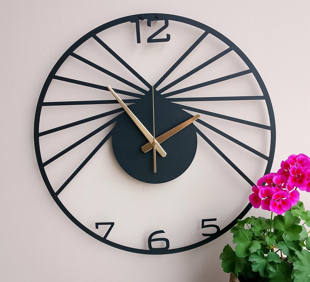 Asymmetric Metal Wall Clock: Modern Minimalist Home Decor, Christmas ...