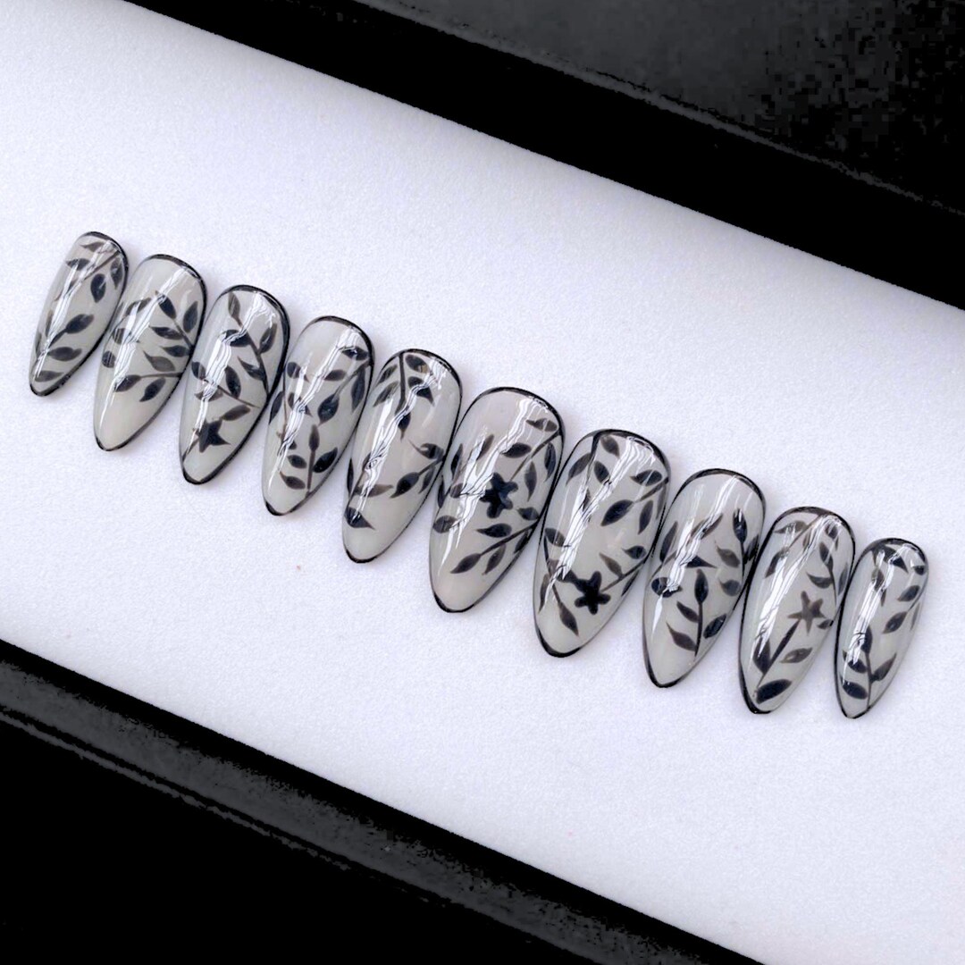 Tiny Lace Flower Press on Nails / Spring Nails / False Nails / Almond ...