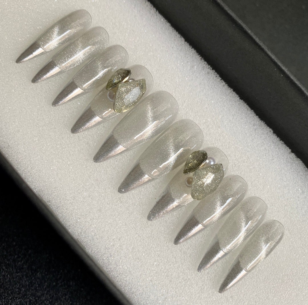 Elegant Press on Nails / Silver Sparkling Nails / Gem / Bridal Press on ...