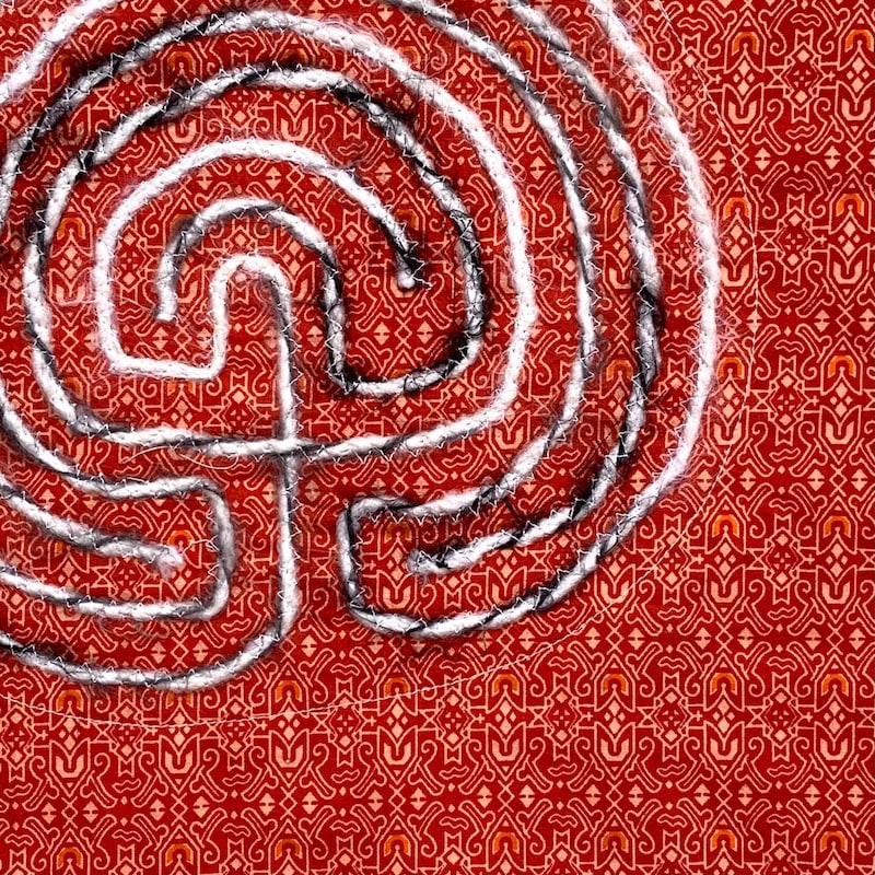Labyrinth Quilt - Etsy