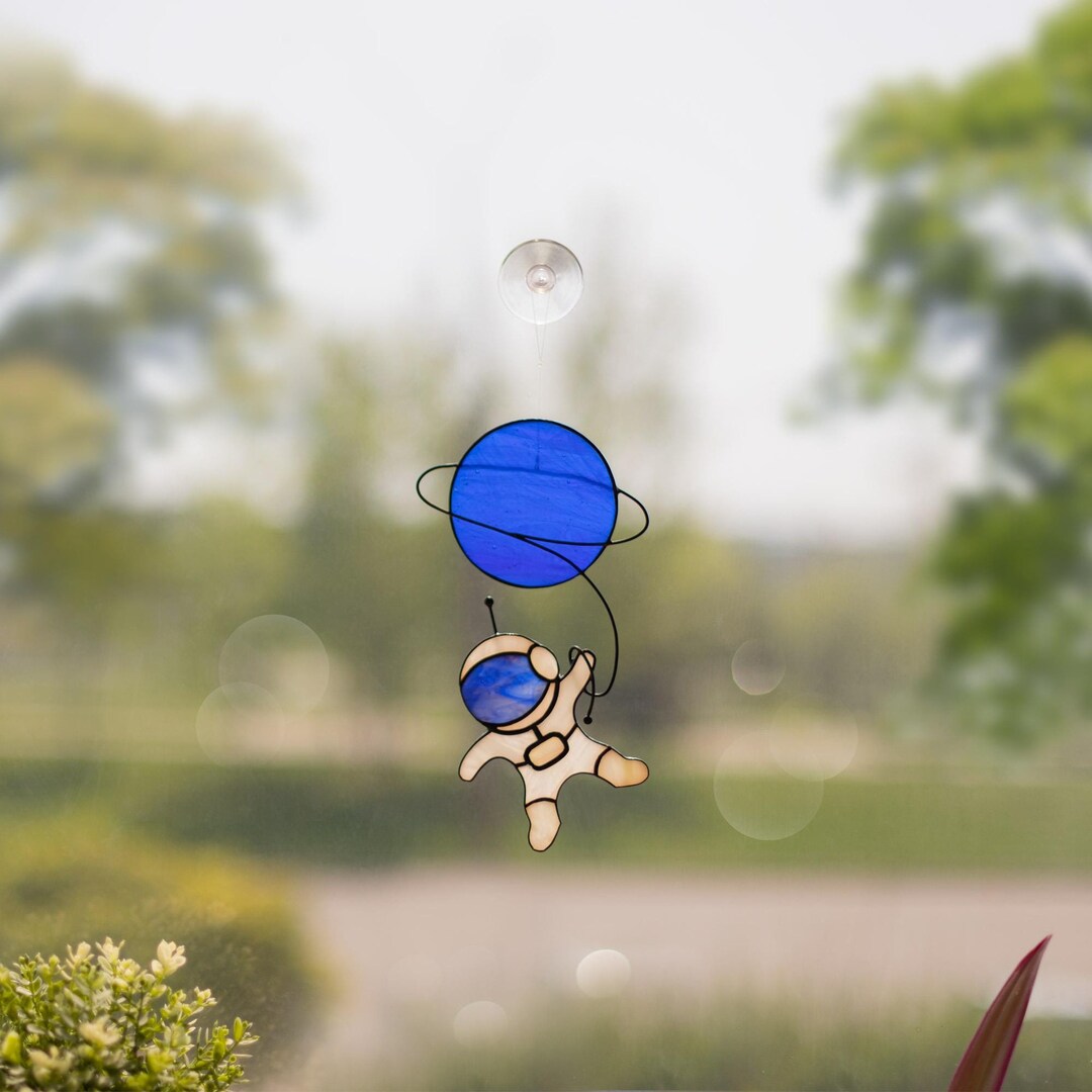 Space Stained Glass Suncatcher, Astronaut Star Light Catcher, Modern ...