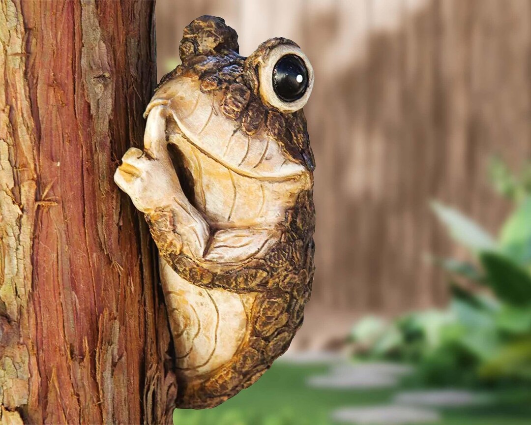 Frog Tree Peeker, Adorable Tree Sculpture, Yard Decor, Garden Peeker ...