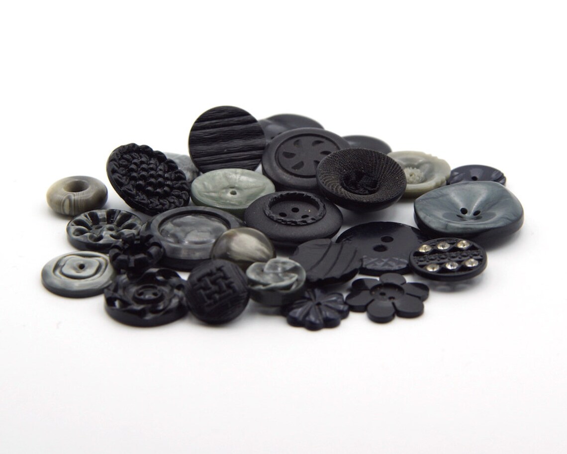 Vintage Button Mix Lot of 25 vintage buttons in black and | Etsy
