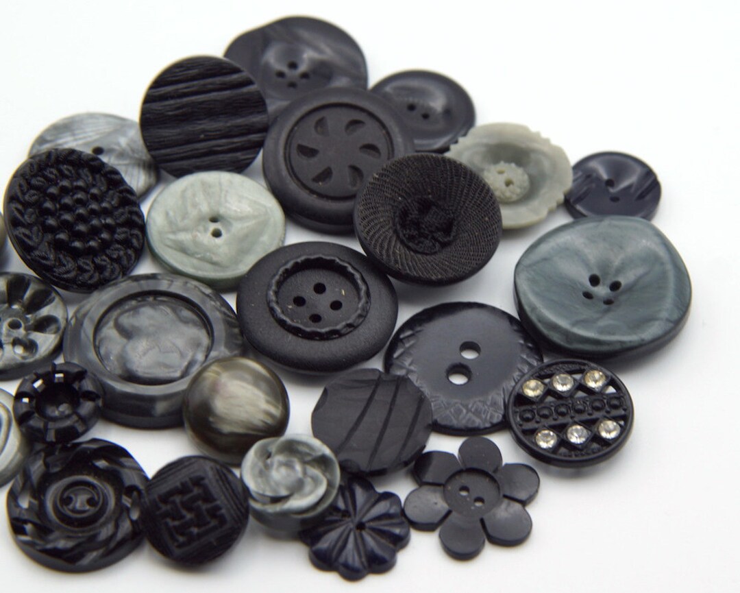 Vintage Button Mix Lot of 25 Vintage Buttons in Black and Gray Craft ...