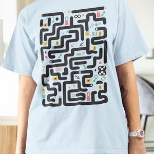 Virtual Maze Gamer T-shirt, Fun Digital Puzzle Graphic Tee, Labyrinth ...