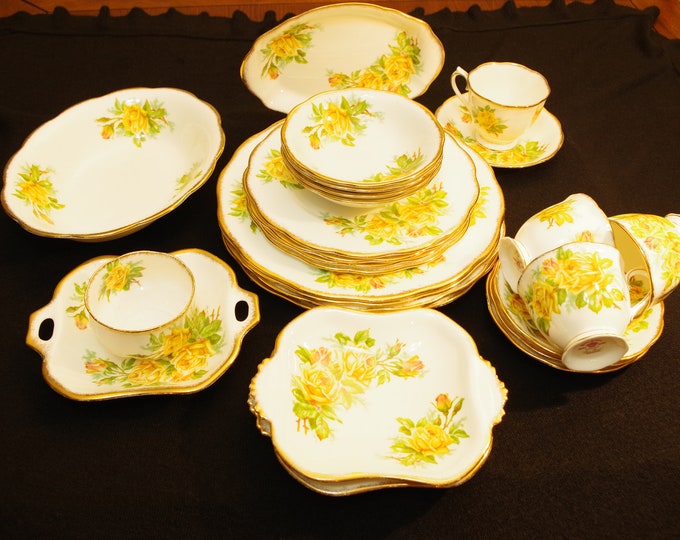 Royal Albert Tea Rose Dinnerware Set, Service for 4 26 Pc - Etsy