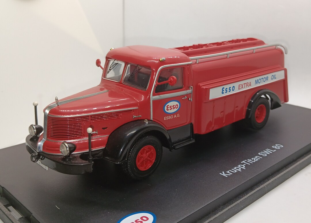 Krupp Titan SWL 80 ESSO Transport Truck Modelcar by Schuco, Scale 1/43 ...