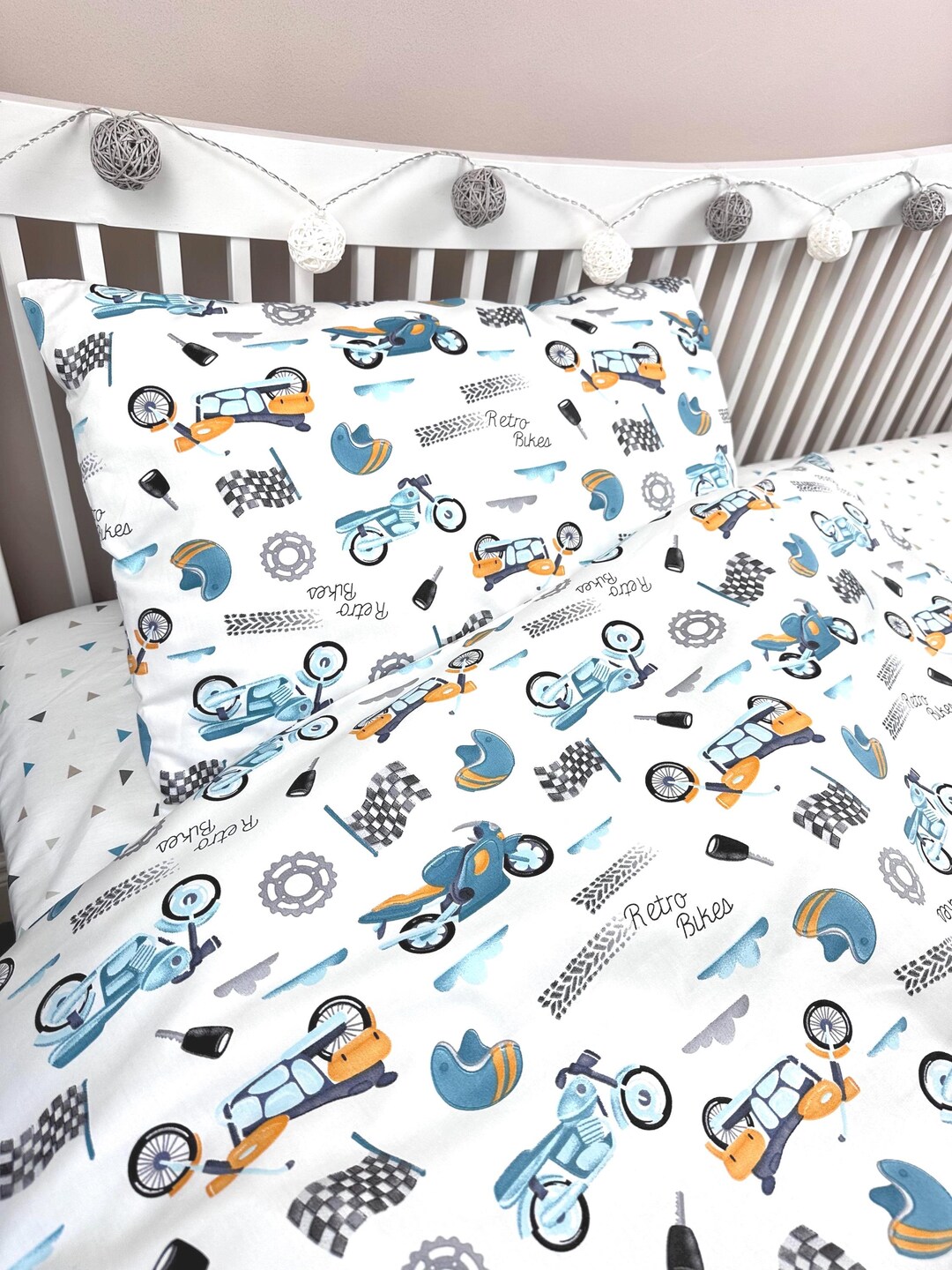 Retro Motorbike Themed Boys Bedding Set Featuring Vintage Bikes ...