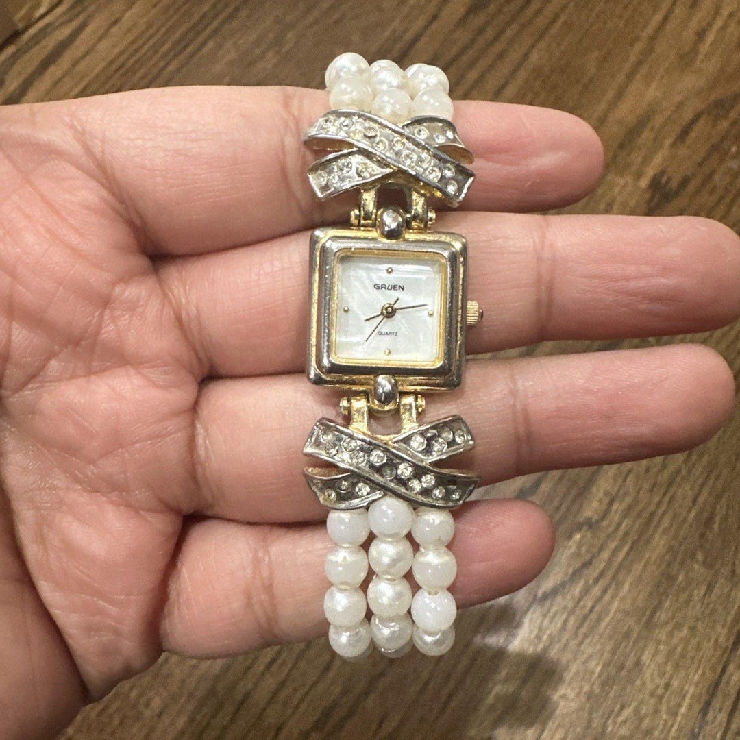 Working Vintage Ladies Gruen Faux Pearls Watch Goldtone Fancy Bracelet ...