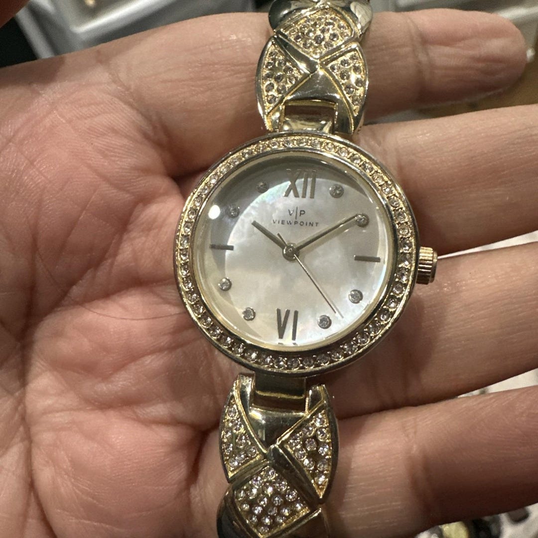 Working VP by TIMEX Womens Dainty Watch 30 Mm Gold Tone Bracelet MOP ...
