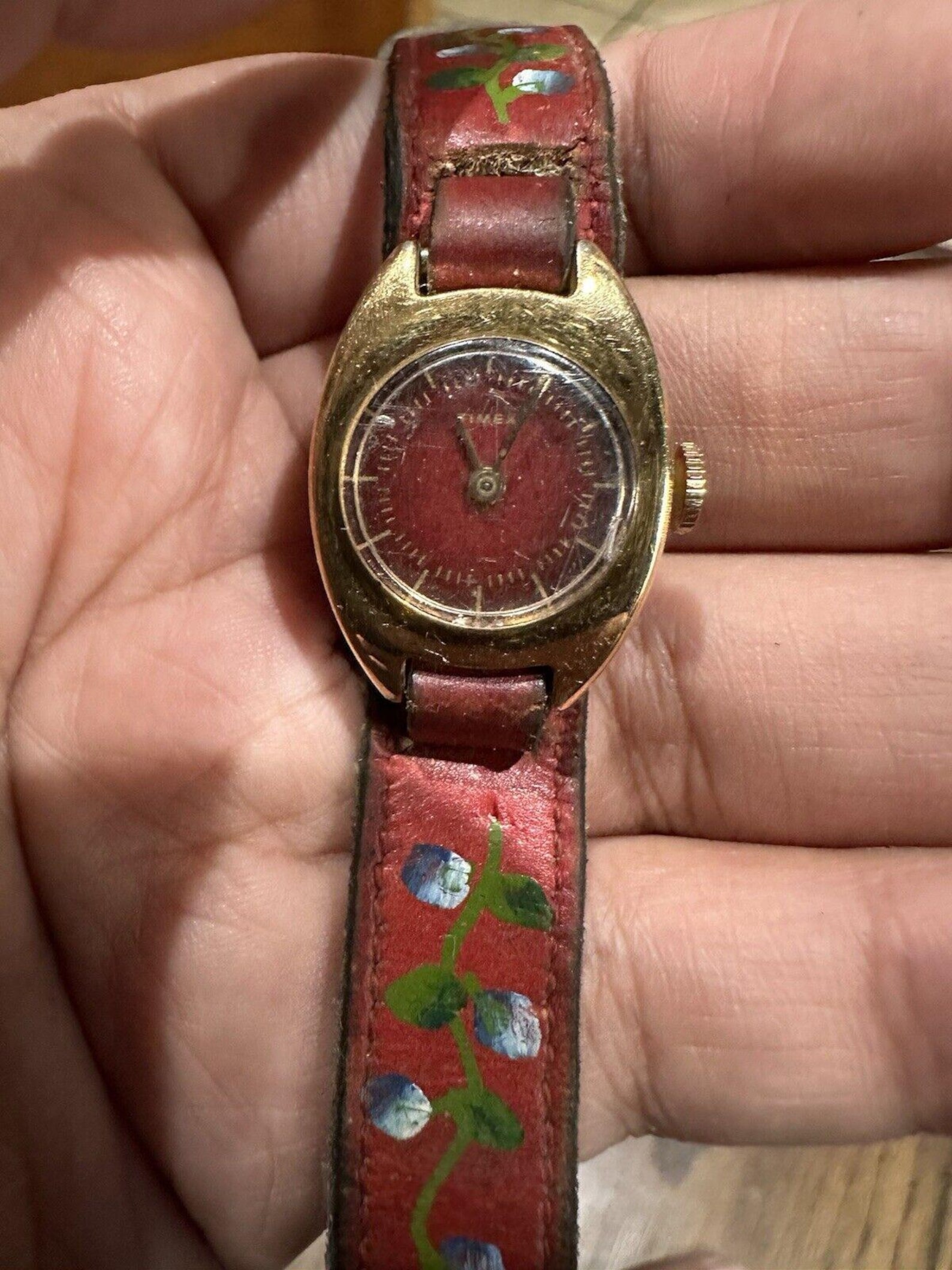WORKING* Timex Rare Vintage Watch Red & Gold Dial Mechanical Watch With ...
