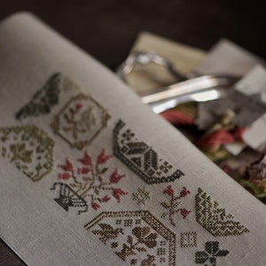 Spring is Coming Mini Quaker - Counted Primitive Cross Stitch Pattern ...