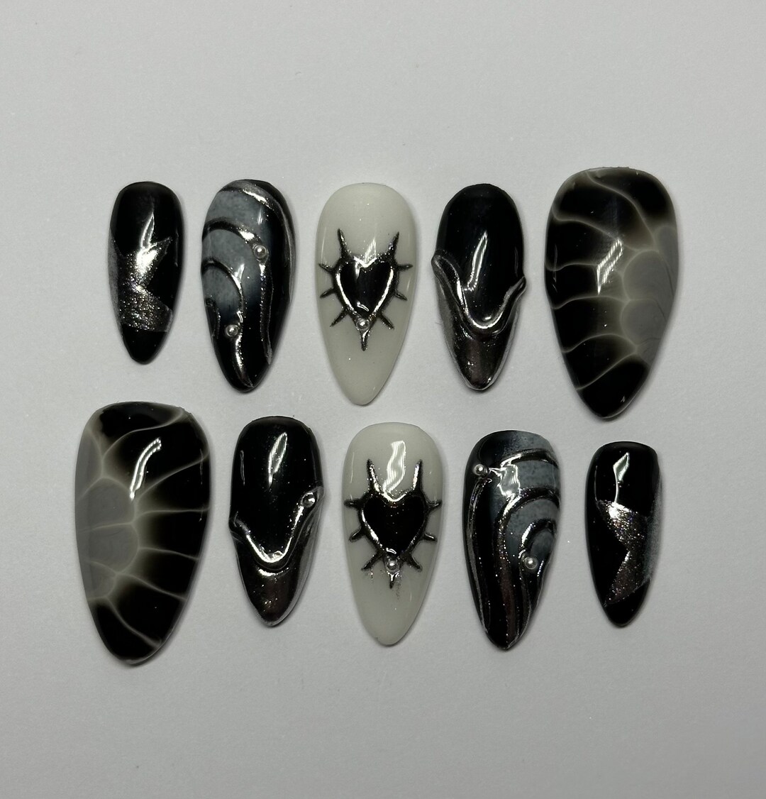 Black White Silver Chrome Y2K Blooming Gel Hearts Stars Aura Almond ...