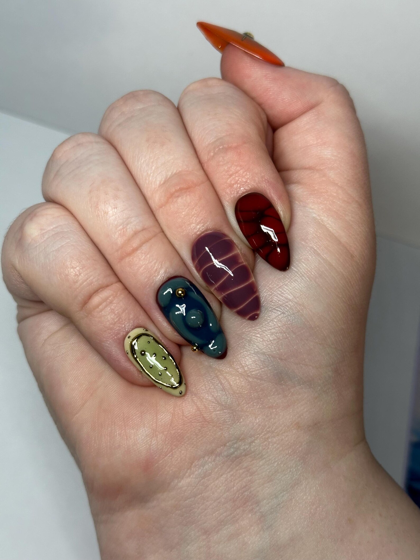 Eccentric Muted Colours Blooming Gel Aura Gold Chrome Gems Almond ...