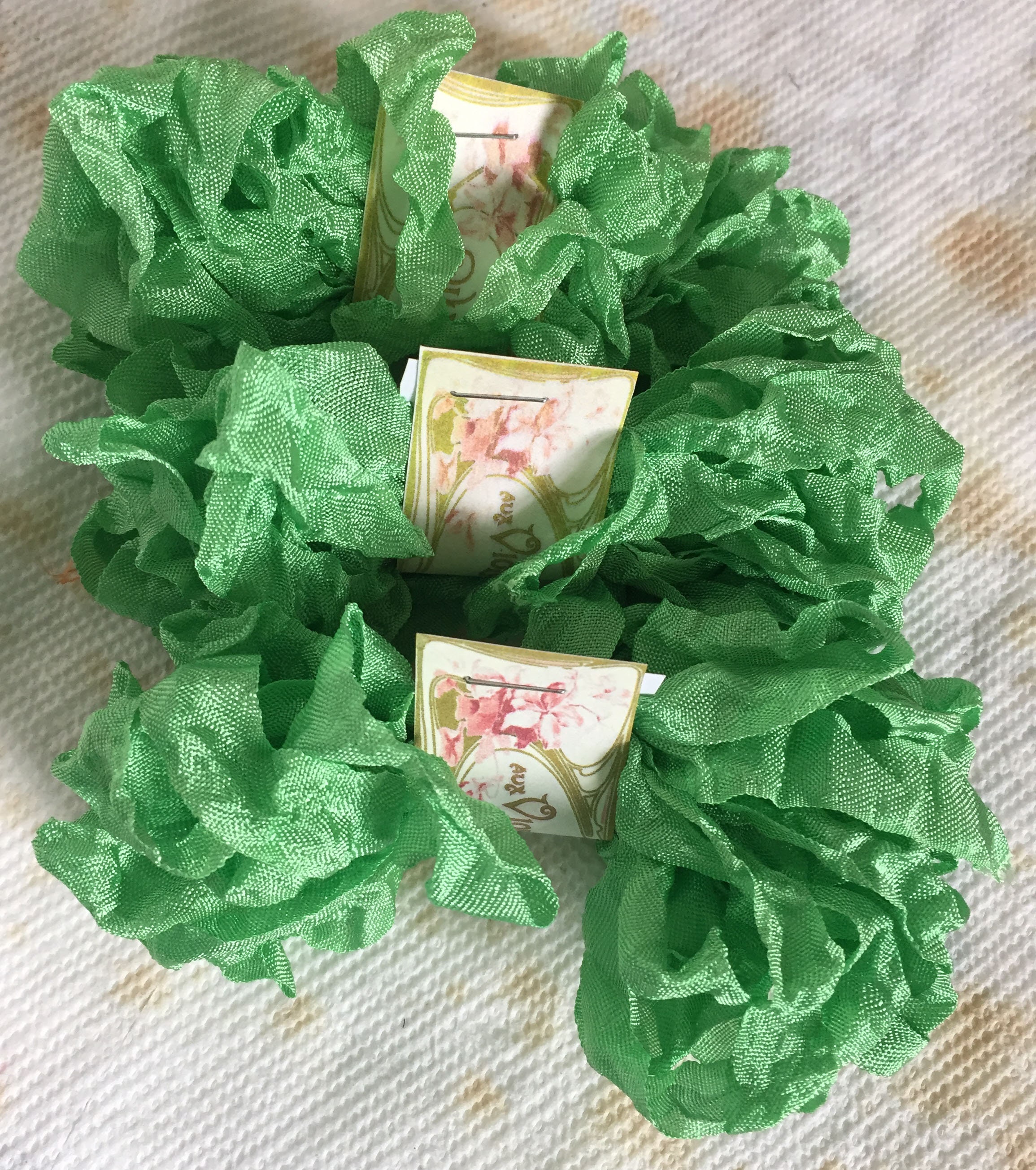 NEW Scrunched Crinkled granny smith apple seam binding | Etsy