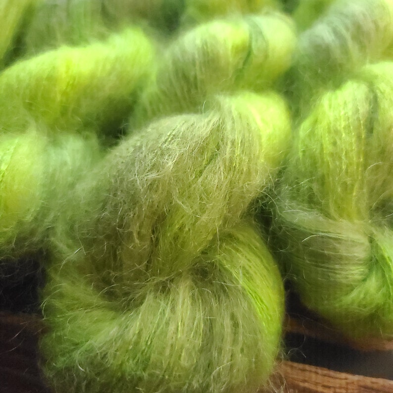 Hand Dyed/ Super Kid Mohair & Mulberry Silk/ Lace Weight "granny Smith ...