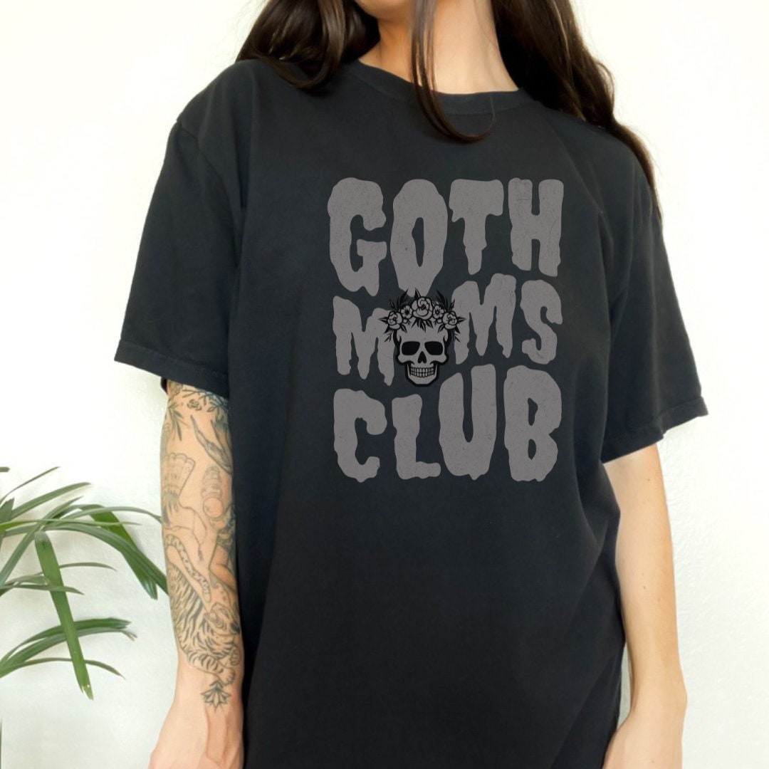 Oversized Goth Mom Shirt Vintage-style, Gift for Goth Mom, Halloween ...