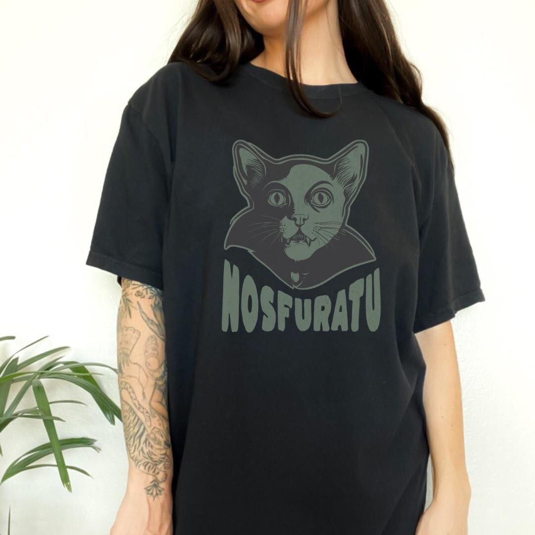 Relaxed Nosfuratu Cat Vampire T-shirt, Nosferatu Movie Horror T-shirt ...