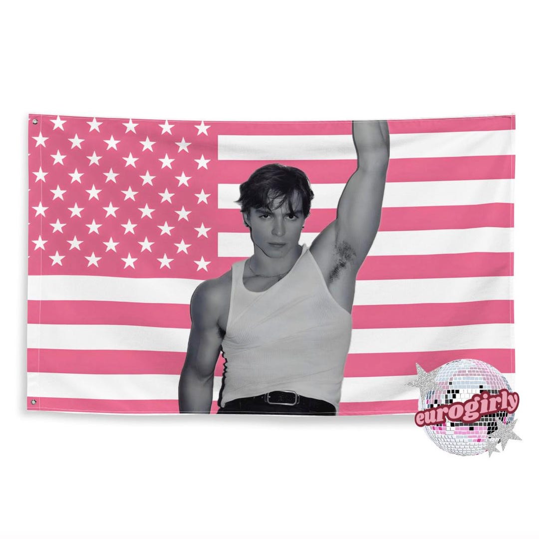 Nicholas Alexander Chavez Shirtless High Quality Flag, Lyle Menendez ...