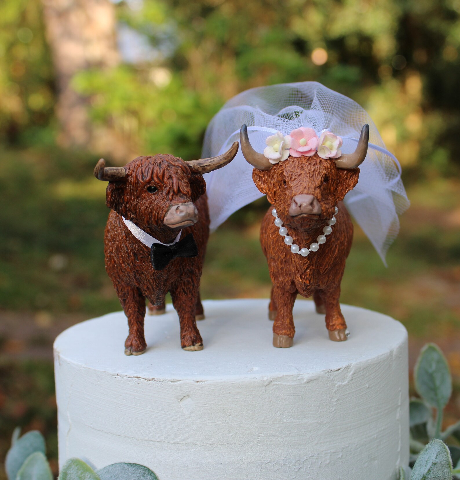Highland Cow-bull-wedding-cake Topper-bride-groom-farm-farmhouse-animal ...