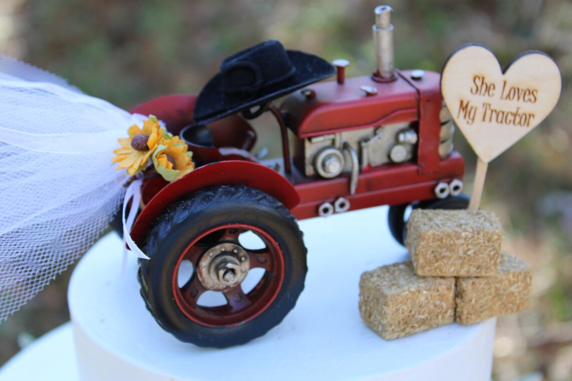 Tractor-wedding-cake | Etsy