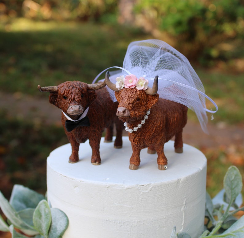 Highland Cow-bull-wedding-cake - Etsy