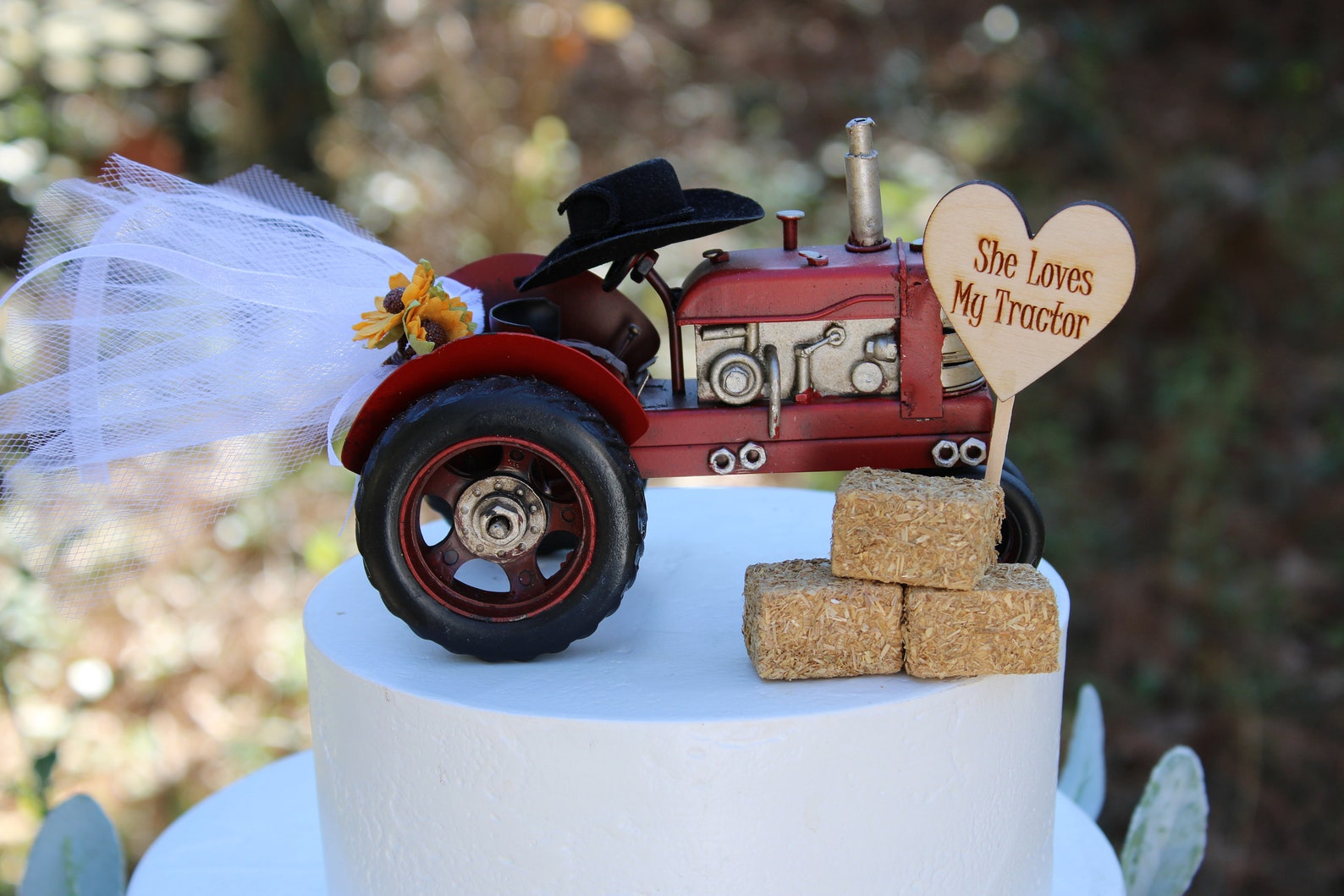 Tractor-wedding-cake | Etsy
