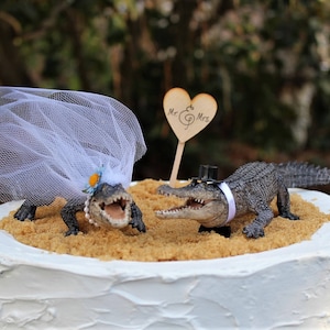 Alligator Wedding Cake Topper, Animal Cake Topper, Gator Cake Topper ...