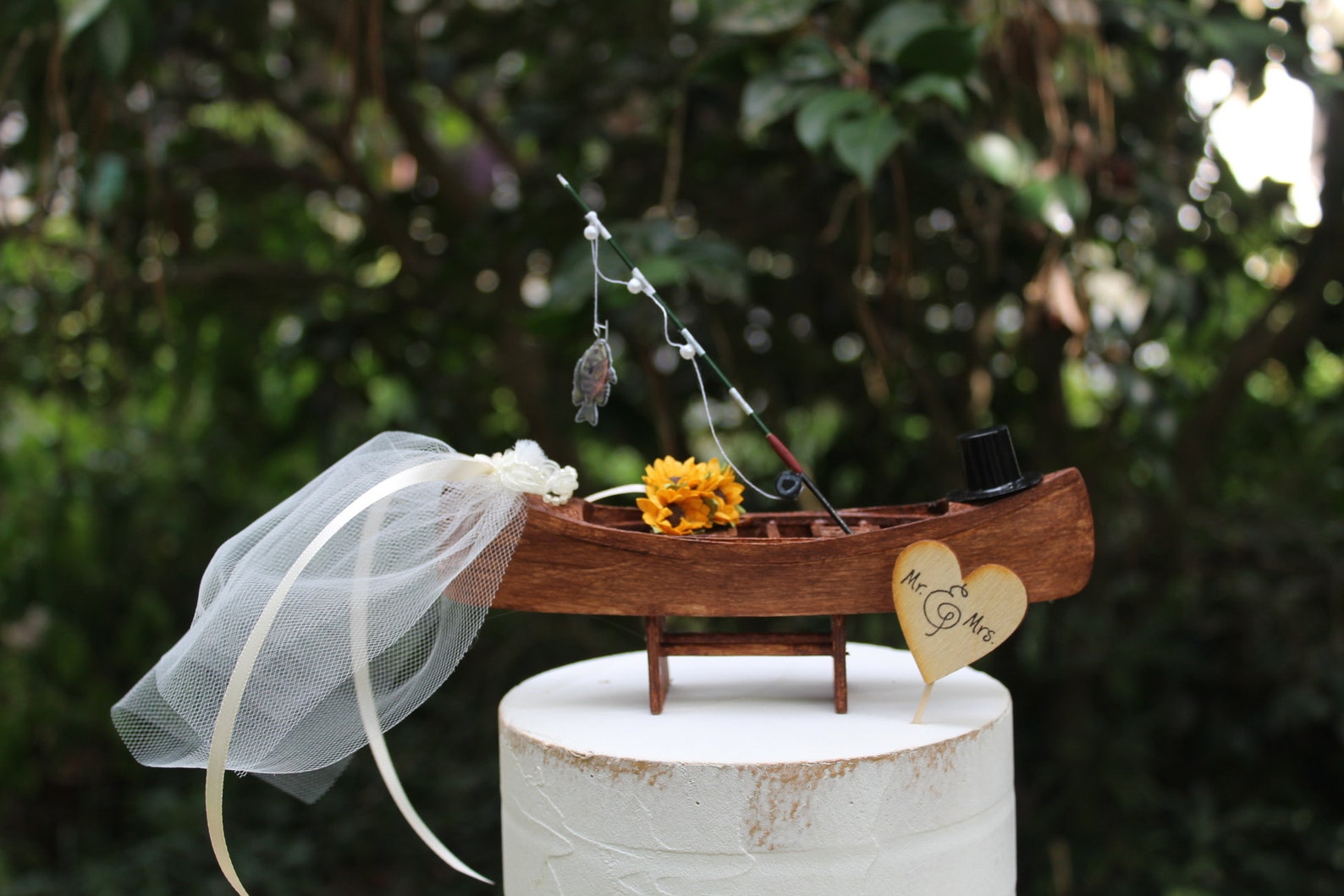 Fishing Wedding Cake Topper, Kayak-bride and Groom-sunflowers-grooms ...
