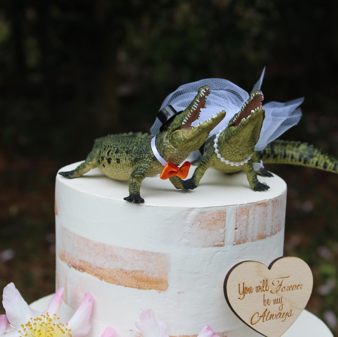 Alligator-cake Topper-wedding-bride-groom-animal-funny-unique- - Etsy