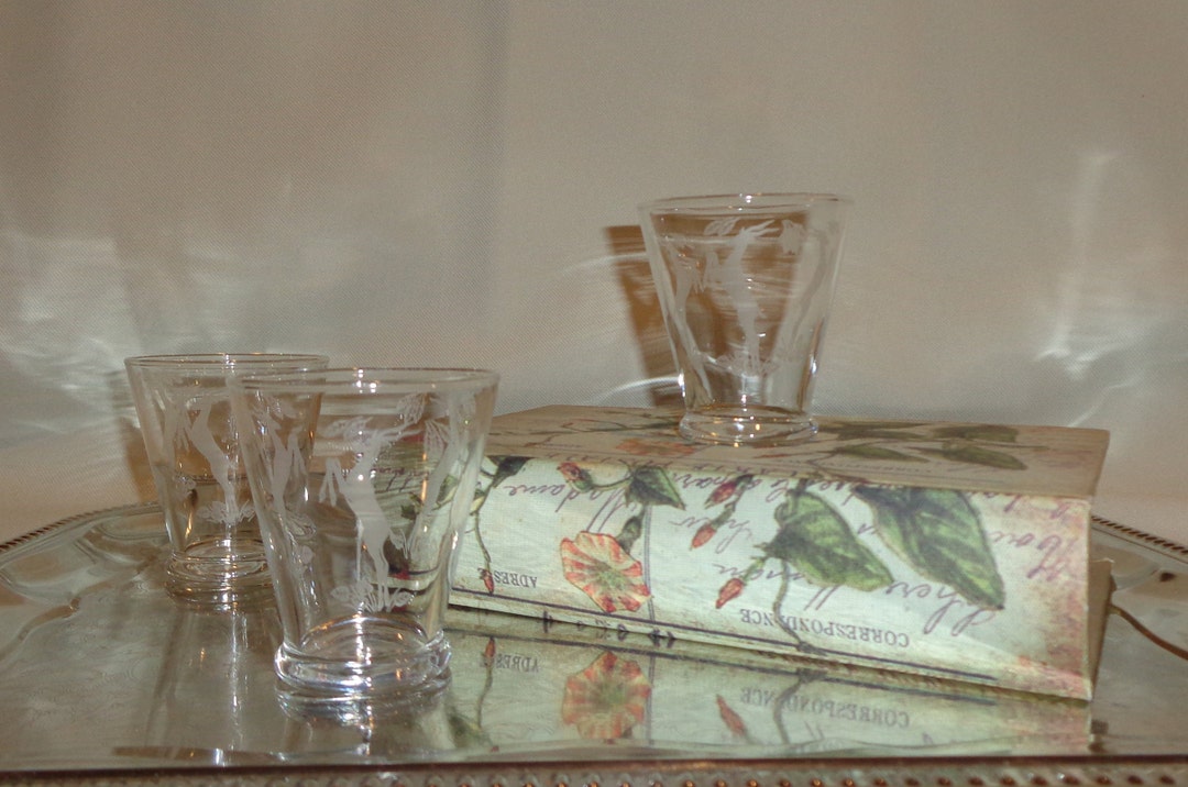 Vintage Glass Etched Horned African Antelope Martini Cocktail Glasses 3 ...