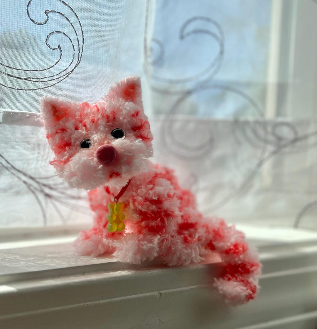 Cute Pink Cat, Miniature Cat, Pink Kitty Floof, Posable Cat, Miniature ...