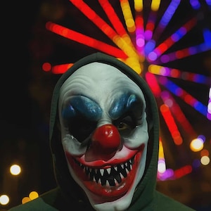 Terrifying Grin Horror Clown Mask – Creepy Cosplay & Halloween ...