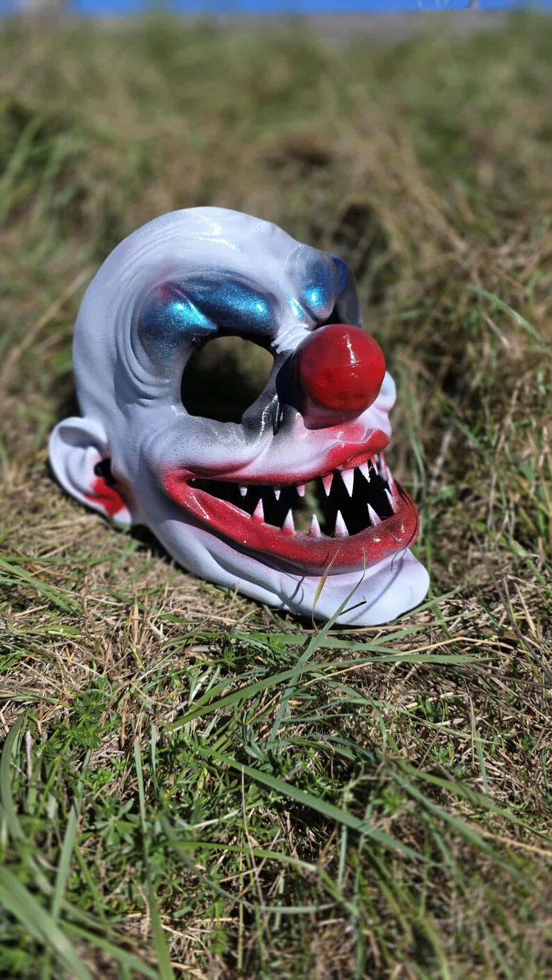 Terrifying Grin Horror Clown Mask – Creepy Cosplay & Halloween ...