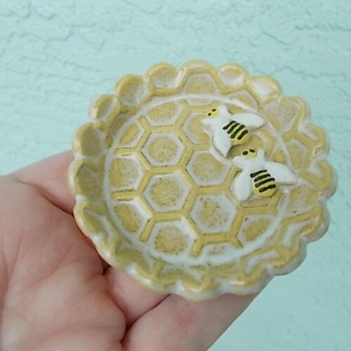 Handmade Pottery Bee Hive Trinket Dish - Etsy