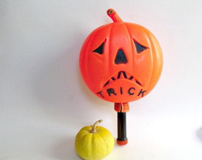 Vintage Halloween Trick Treat Pumpkin Flashlight, Plastic Blow Mold ...