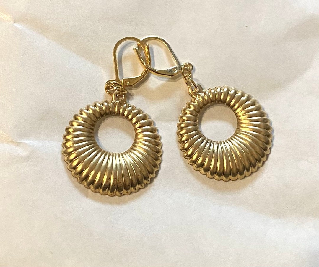 Edwardian Stylised Classic Puff Circle Ridged Design Earrings Vintage ...