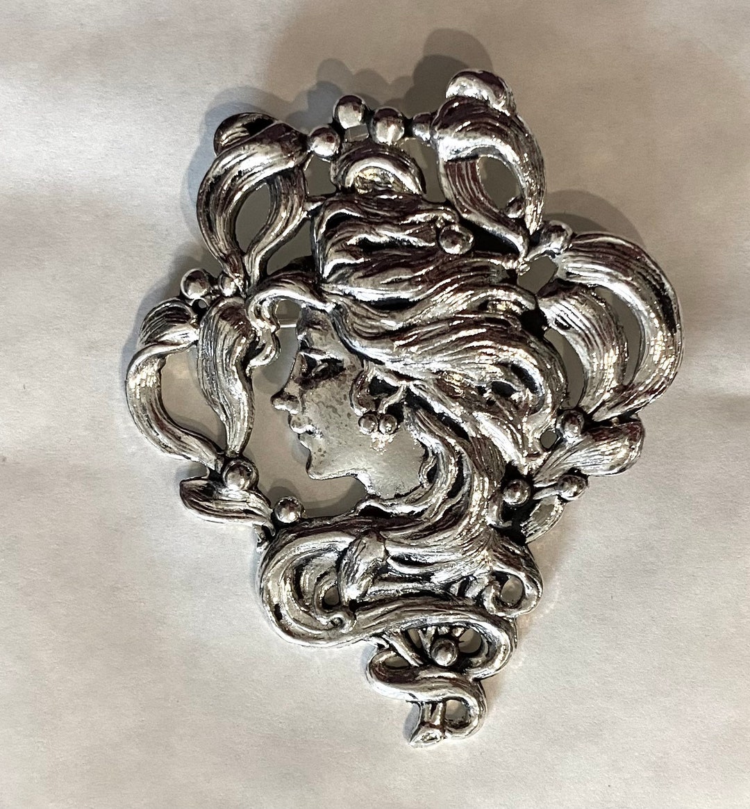 Lady With Mistletoe Leaves Large Brooch / Pin Art Nouveau Style Silver ...