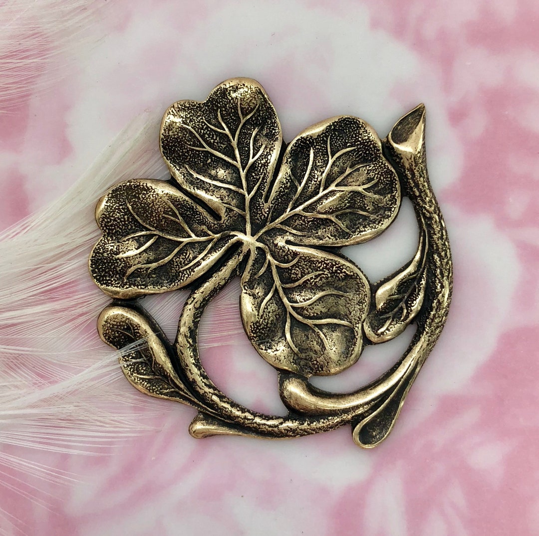 ANTIQUED BRASS Four Leaf Clover Shamrock Motif Brass Stampings ...