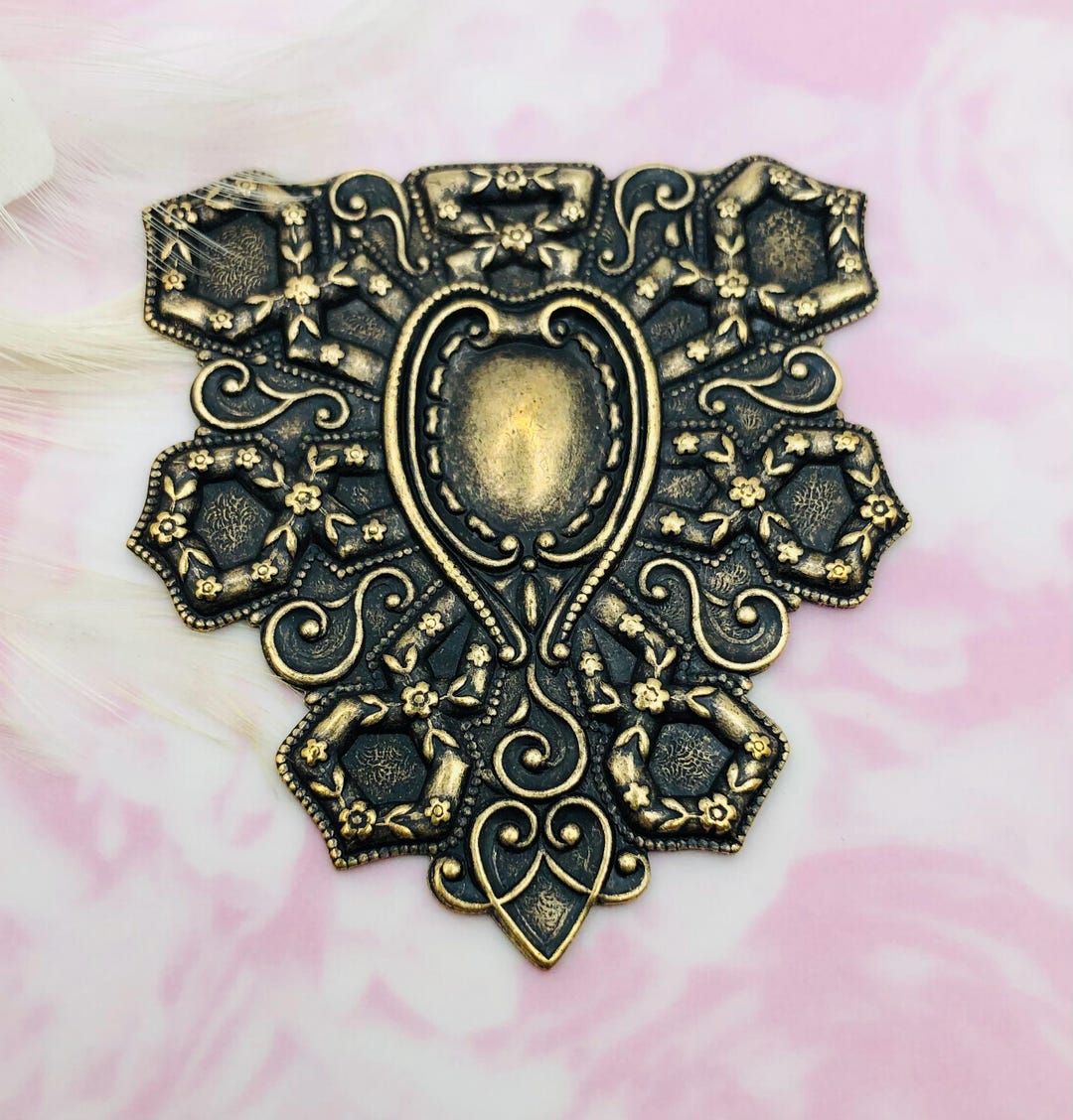 ANTIQUE BRASS Large Medieval Ancient Crest Shield - Brass Stampings ...